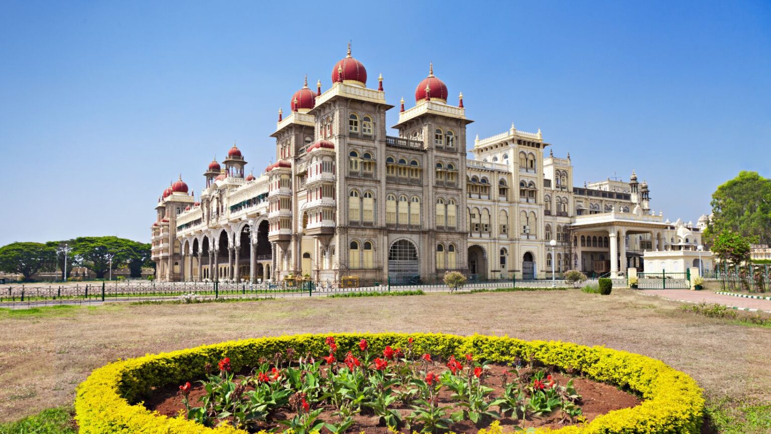 Jaipur's Majestic Attractions: Amber Fort, Hawa Mahal, and City Palace