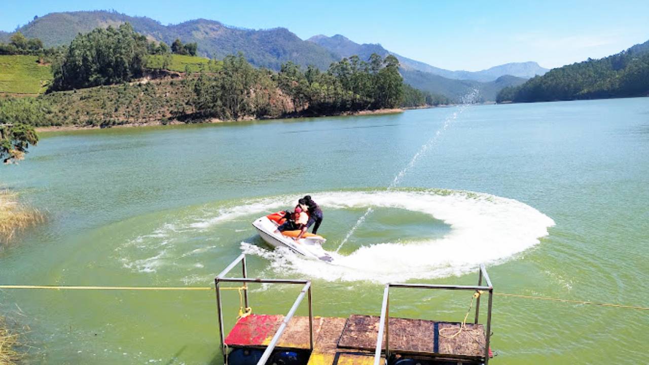 Mattupetty Dam: Boating Timings & Price, Entry Fee, Best Time to Visit!