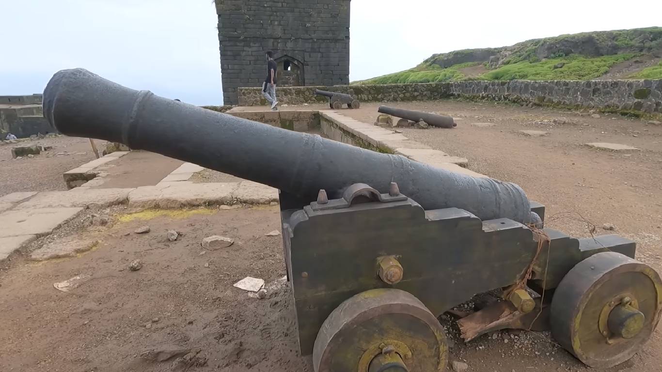 Lohagad Fort: History, Architecture, Timings, Entry Fee!