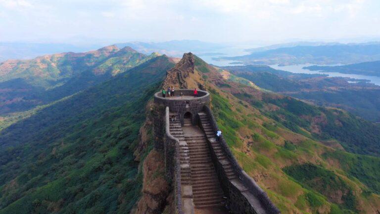 Raigad Fort: History, Timings, Photos, Ropeway Booking!