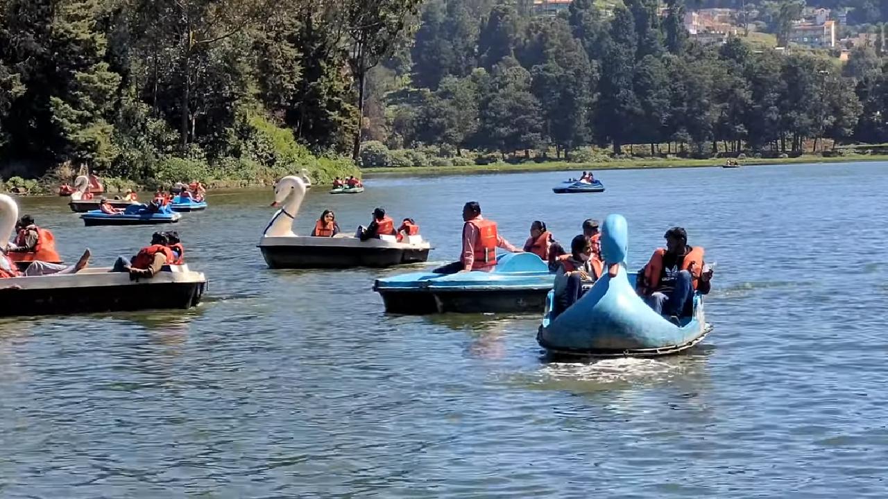 Top 10 Places in Ooty to Visit with Family – Perfect for All Ages!