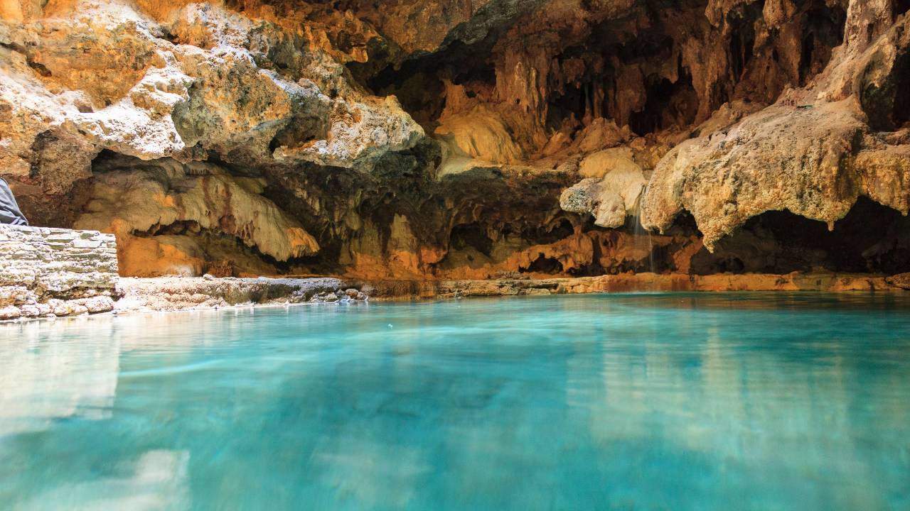 Hot Springs in Canada: 7 Breathtaking Spots for a Soothing Escape ...