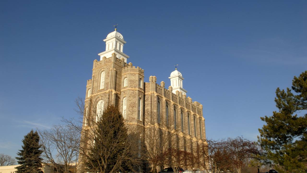 Logan Utah Temple: Prices, When & How to Capture Stunning Shots ...